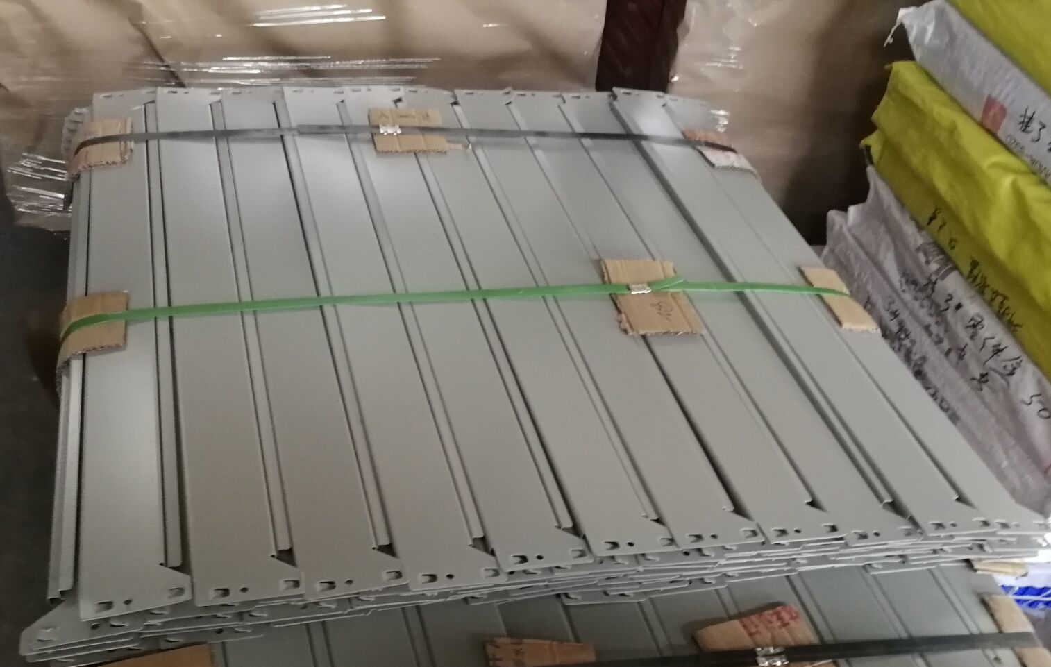 Adjustable Steel Long Span Warehouse Light Duty Shelving - Buy ...